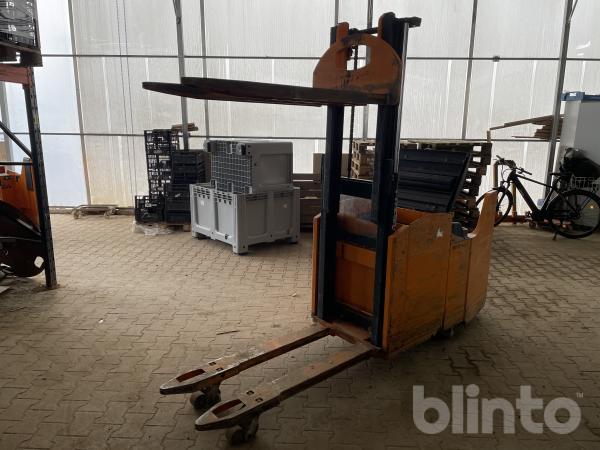 Hubstapler/Ameise - 2005 Still EGDS16 | Blinto