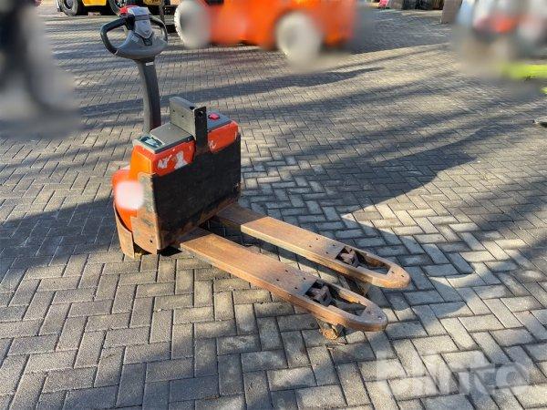 Niederhubwagen - 2021 Toyota LWI 160 | Blinto