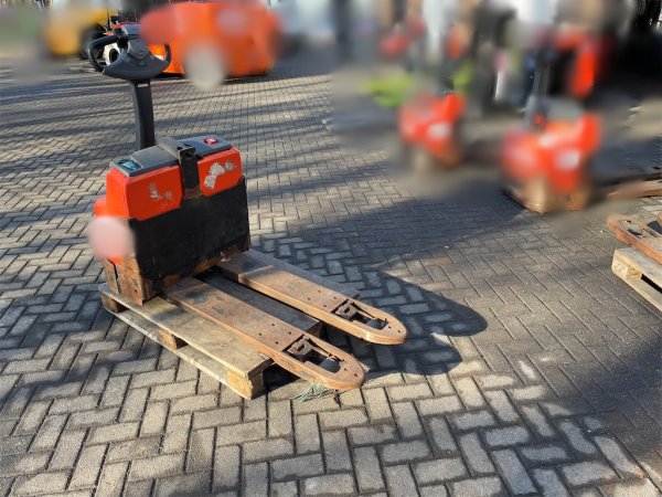 Niederhubwagen - 2021 Toyota LWI 160 | Blinto