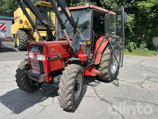 Traktor - CASE IH 640 (1992) | Blinto